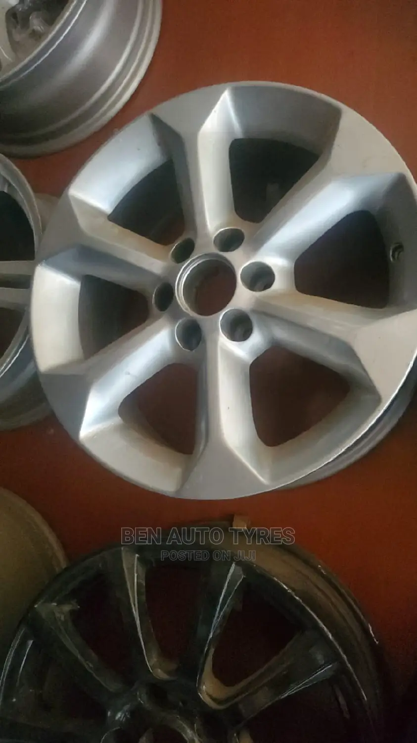 Nissan Navara Sport Rim Size 17 in Nairobi West - Vehicle Parts ...
