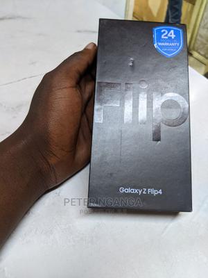 New Samsung Galaxy Z Flip4 256 GB Black in Nairobi Central - Mobile ...