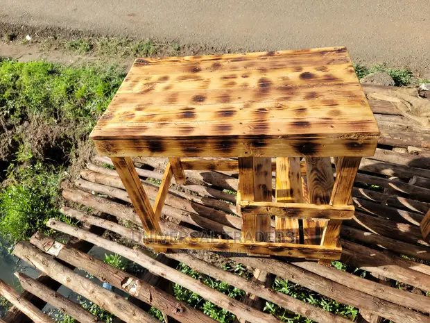 Kitchen Table Out Of Pallets