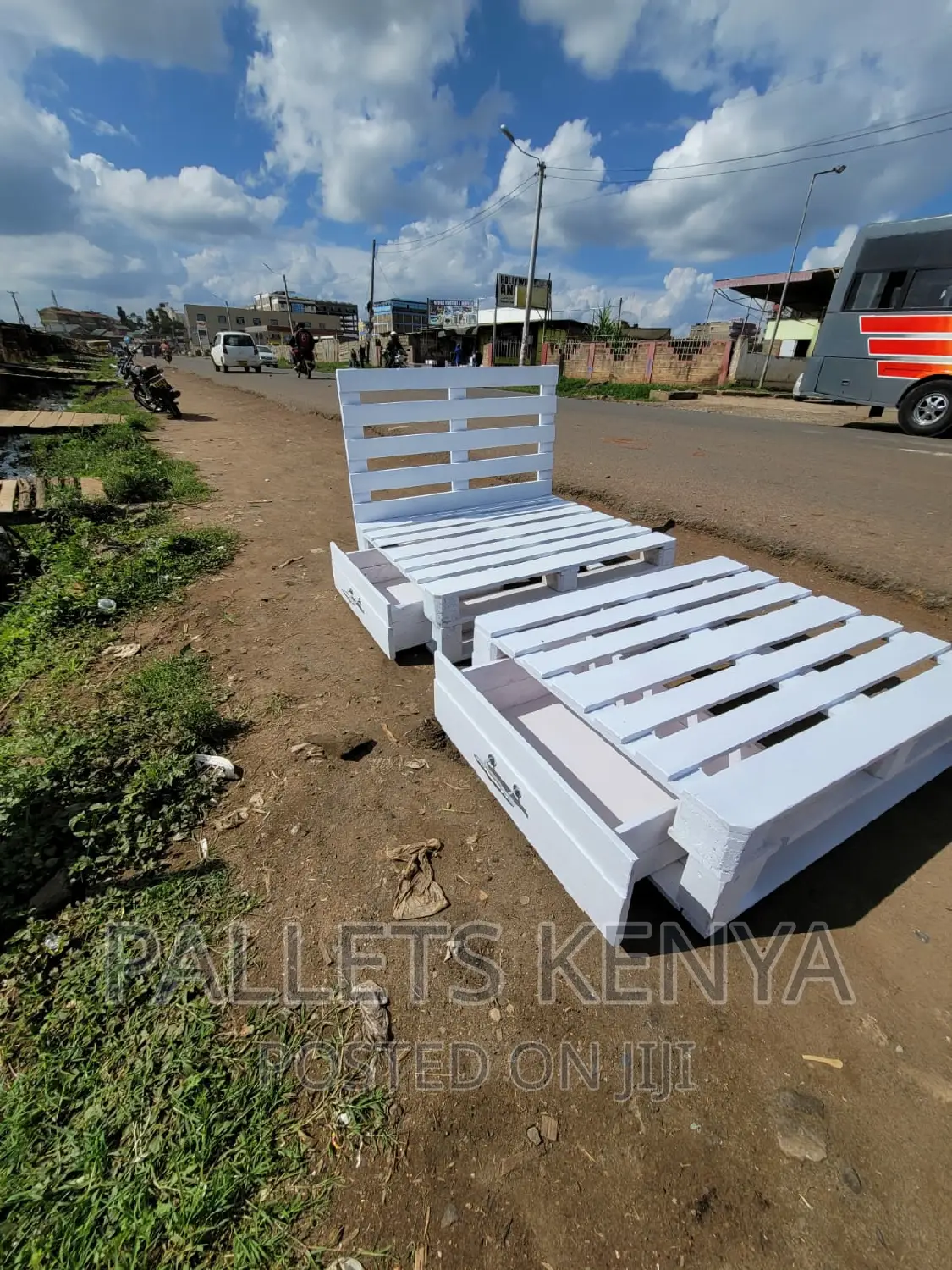 Pallet Bed- 4*6 White Pallet Bed With Drawers. (#KA01) in Kasarani ...