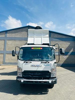 Isuzu FRR 90 Tipper - Blue Power in Mombasa Road - Trucks & Trailers ...