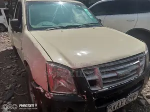 Used Isuzu D-MAX 2004 Cars in Kenya for sale Price on Jiji.co.ke