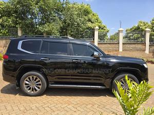 Toyota Land Cruiser 2024 Black in Nairobi Central - Cars, Steve Oke ...