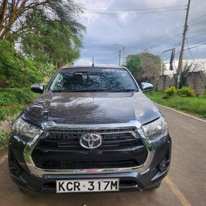 Toyota Hilux 2017 Black in Karen - Cars, Lawrence Macharia | Jiji.co.ke